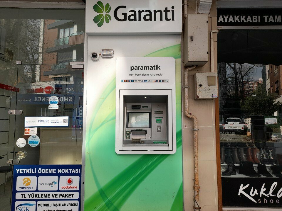 ATM'ler Garanti BBVA ATM, İstanbul, foto