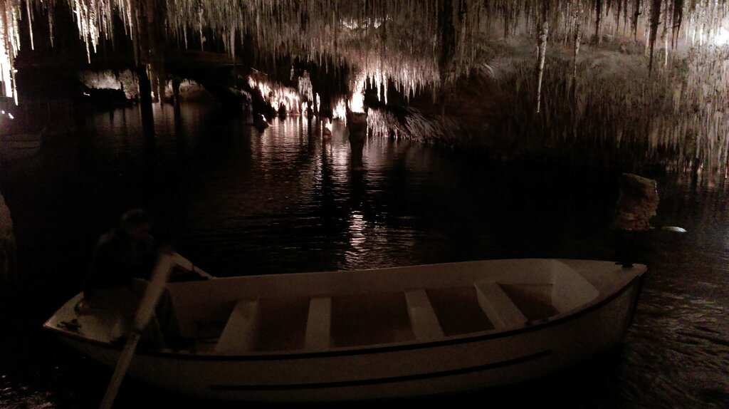 Turistik yerler Dragon Caves, Balear Adaları, foto