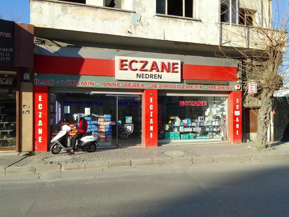 Eczaneler Nedren Eczanesi, İzmir, foto