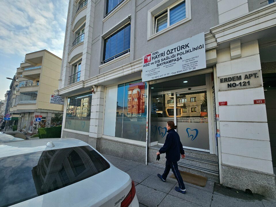 Özel ağız ve diş sağlığı klinikleri ve muayenehaneleri Hayri Öztürk, İstanbul, foto