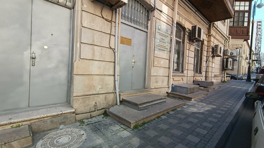 Avukatlar 4 Saylı Vəkil Bürosu, Bakü, foto