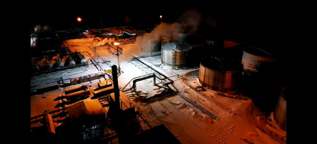 Petrol ve gaz firması Samotlor field booster station number 27, Hantı‑Mansi Özerk Okrugu, foto