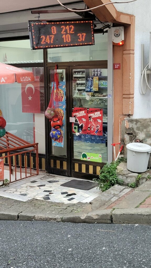 Mini-market Ensar Mini Market, İstanbul, foto