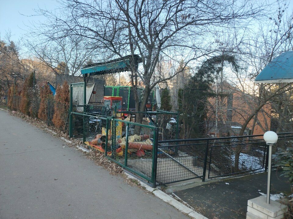 Çocuk oyun ekipmanları Decija Igraonica Liliput, Belgrad, foto