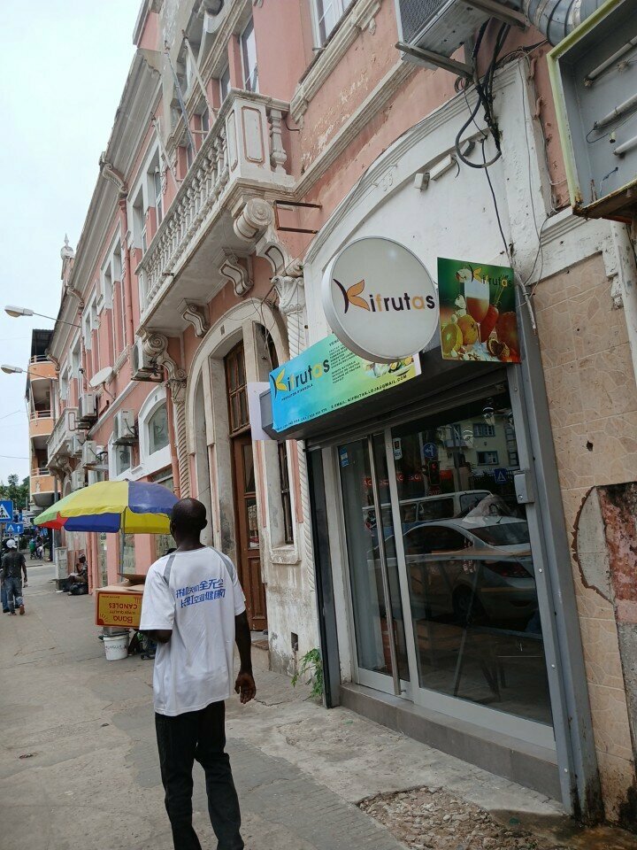 Kafe Kifrutas, Loanda, foto