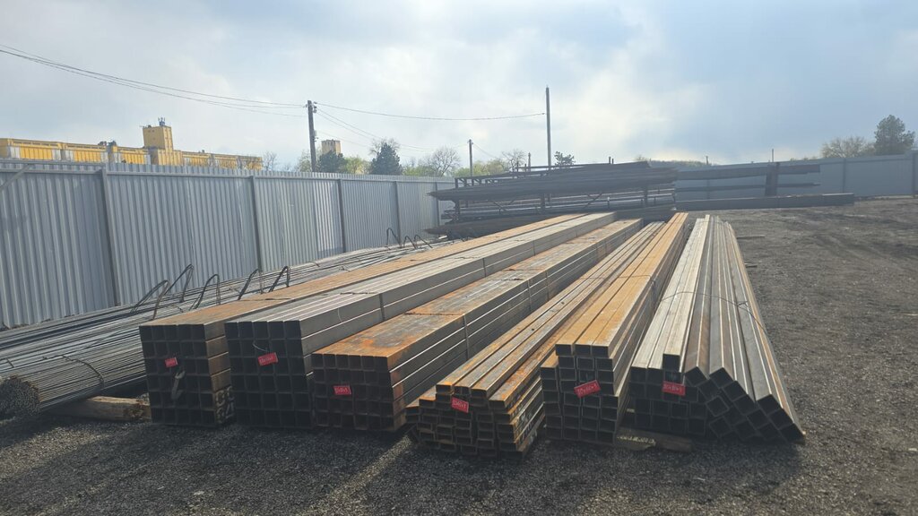 Hadde metal üretim ve satışı Металлобаза №1, Korenovsk, foto