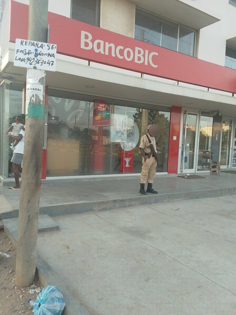 Banka Banco BIC, Loanda, foto