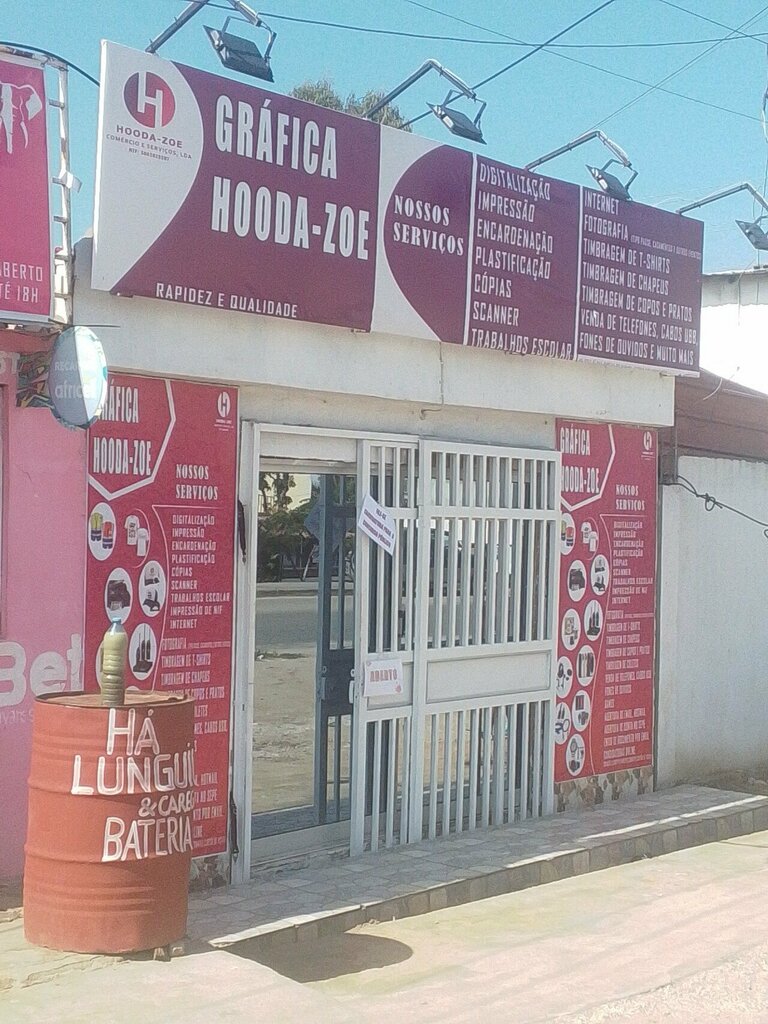 Grafik tasarımcılar Hooda zoe, Loanda, foto