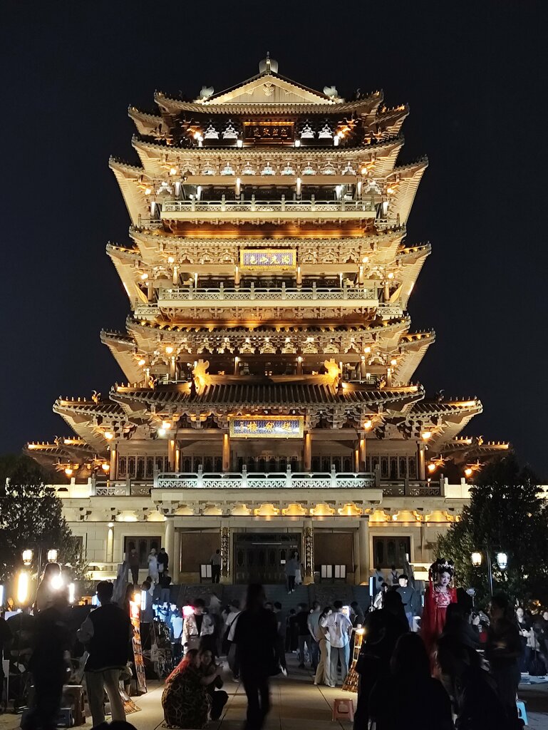 Müzeler ve sanat galerileri Чаожаньлоу, Jinan, foto