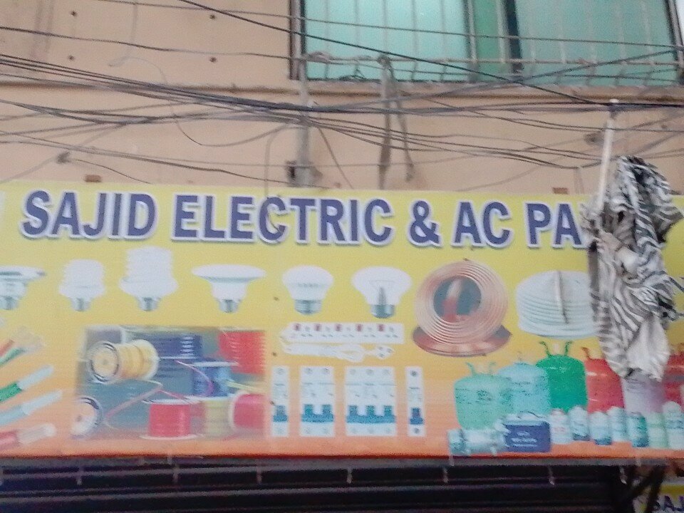 Otomobil servisi Sajid electric, Karaçi, foto