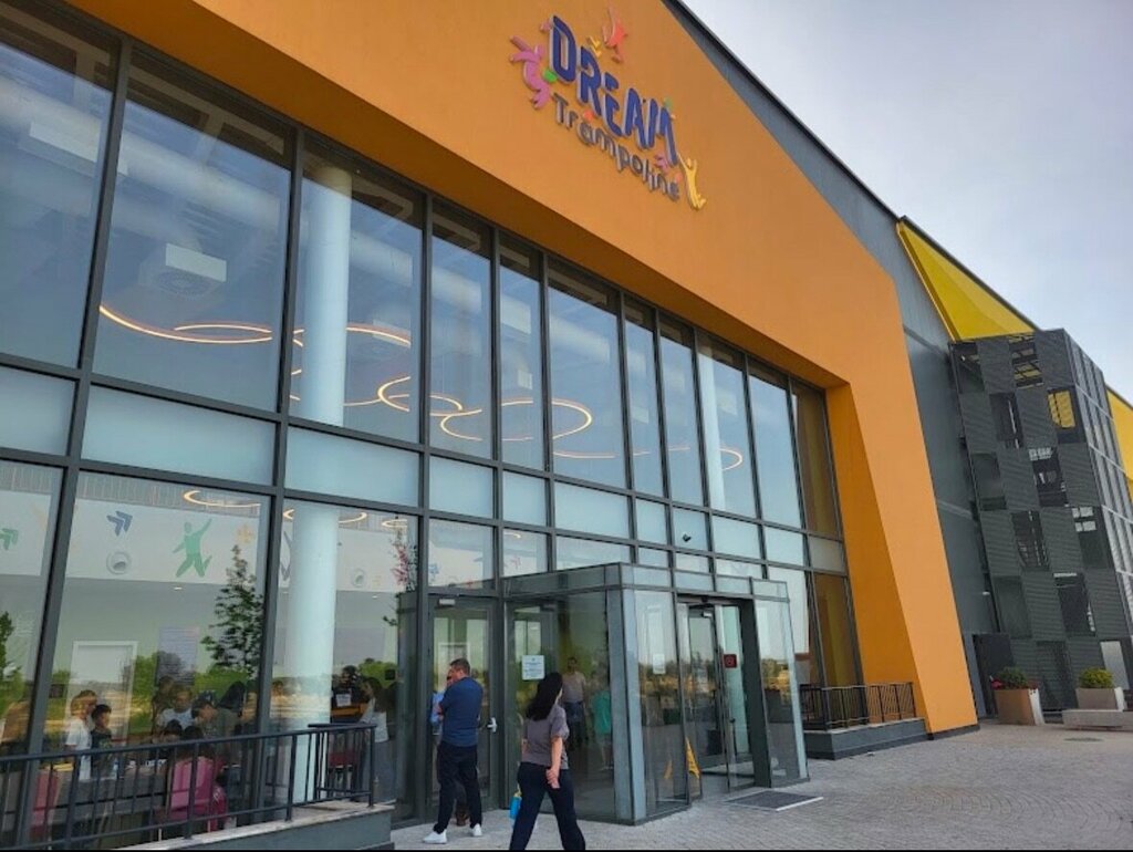 Eğlence merkezleri Dream Trampoline, Bakü, foto