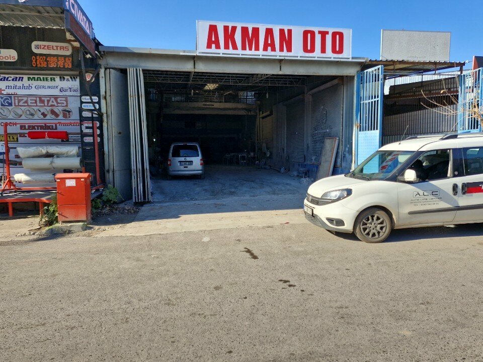 Otomobil servisi Akman Oto, Antalya, foto