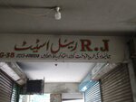 R. J (Hashmi Street No:B606, Gulistan-e-Johar, Block 14), emlak ofisi  Karaçi'den