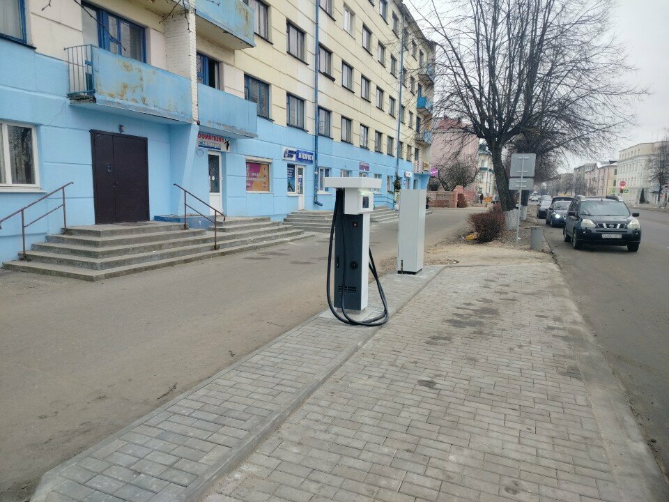 Elektrikli oto şarj istasyonları Pandora retro 80, Bobruisk, foto