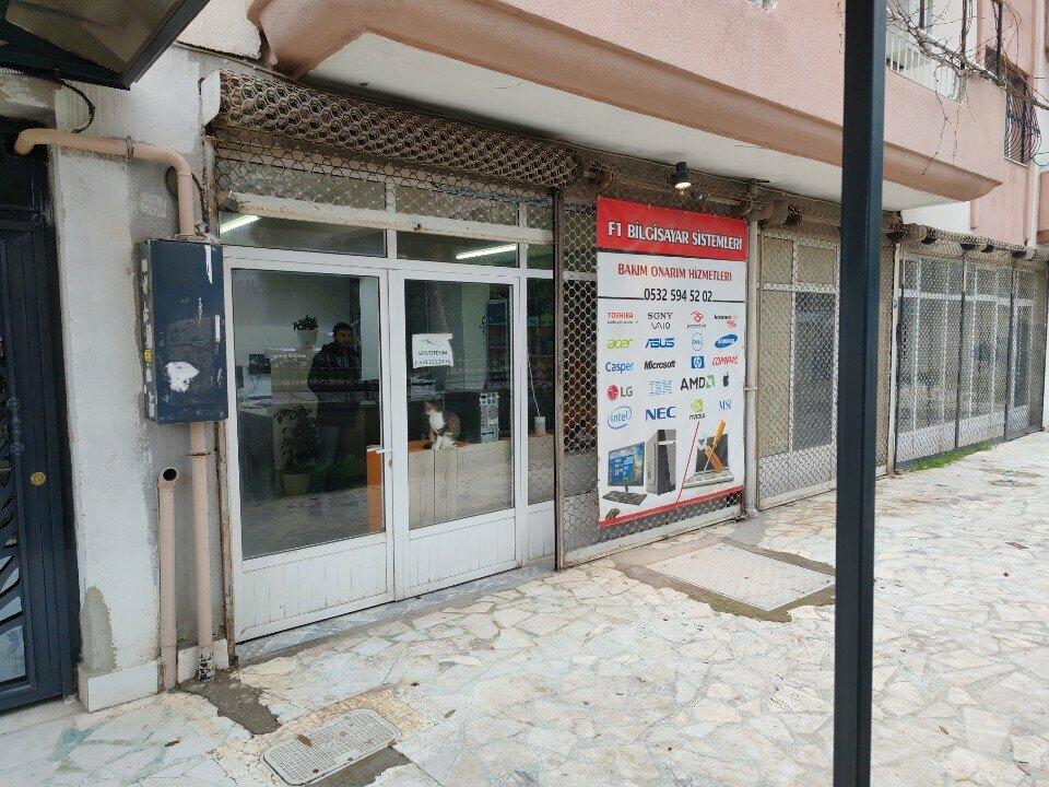Bilgisayar teknik servisleri F1 Bilgisayar Sistemleri Bakım Onarım Hizmetleri, İzmir, foto