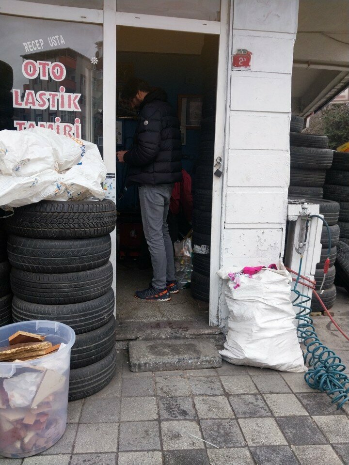 Oto lastik tamiri Recep Usta Oto Lastik, İstanbul, foto