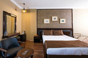 Balıkçılar otel (Konya, Karatay, Aziziye Mah., Topraklık Cad., 2), otel  Konya'dan