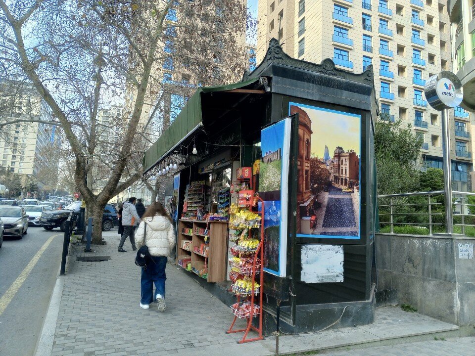 Gazete bayi Köşk, Bakü, foto