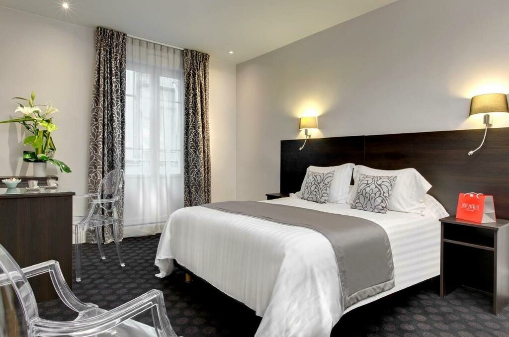Otel Logis Midland, Vichy, foto