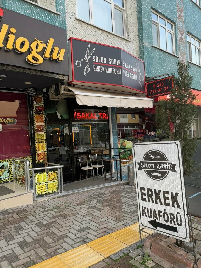 Berberler Salon Şahin Erkek Kuaförü, İstanbul, foto