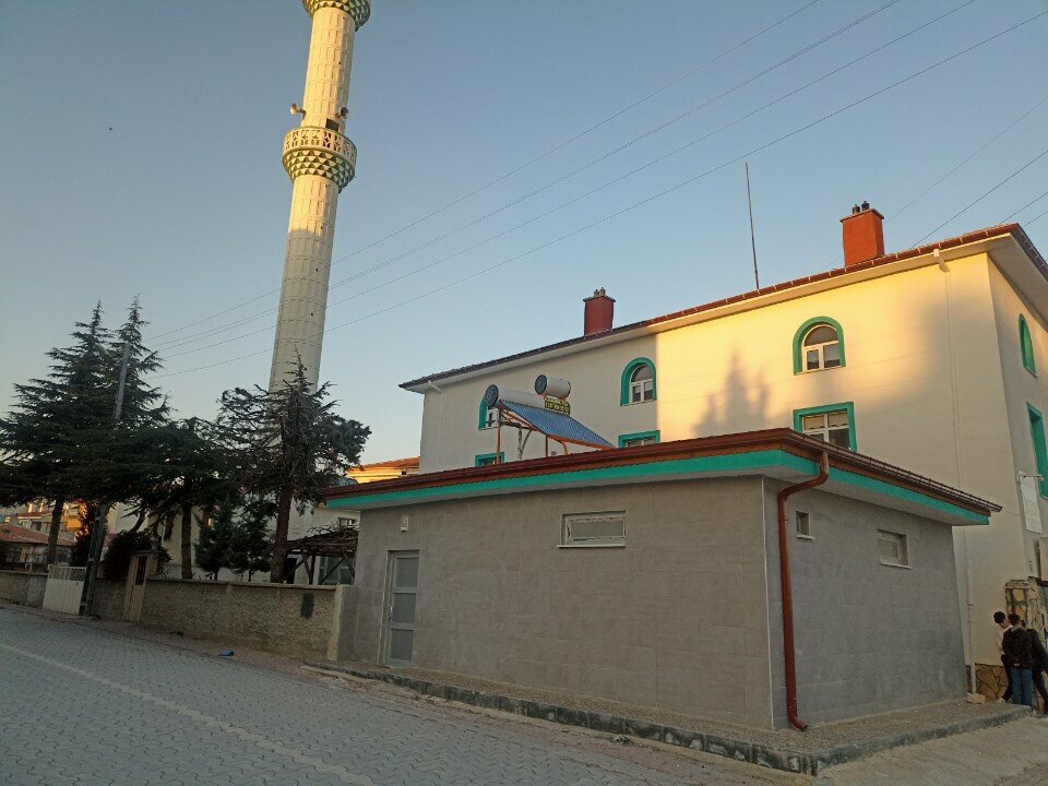 Cami Beşevler Camii, Konya, foto