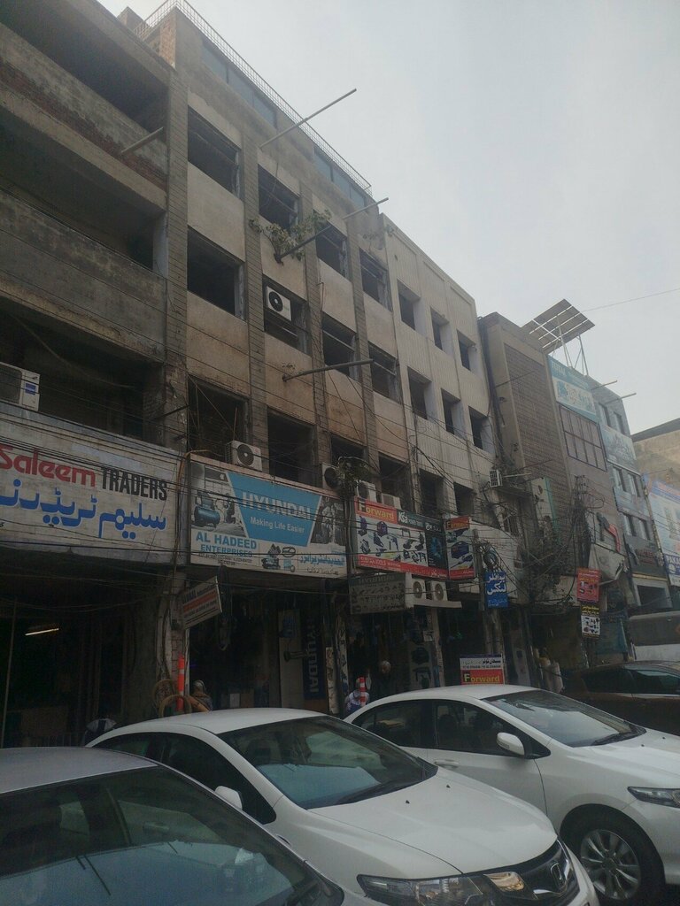 Giyim mağazası الحدید انٹرپرائزز, Lahor, foto