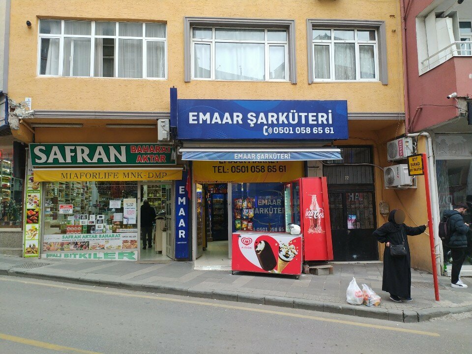 Otobüs biletleri Istanbul Kart Kuruyemiş, İstanbul, foto