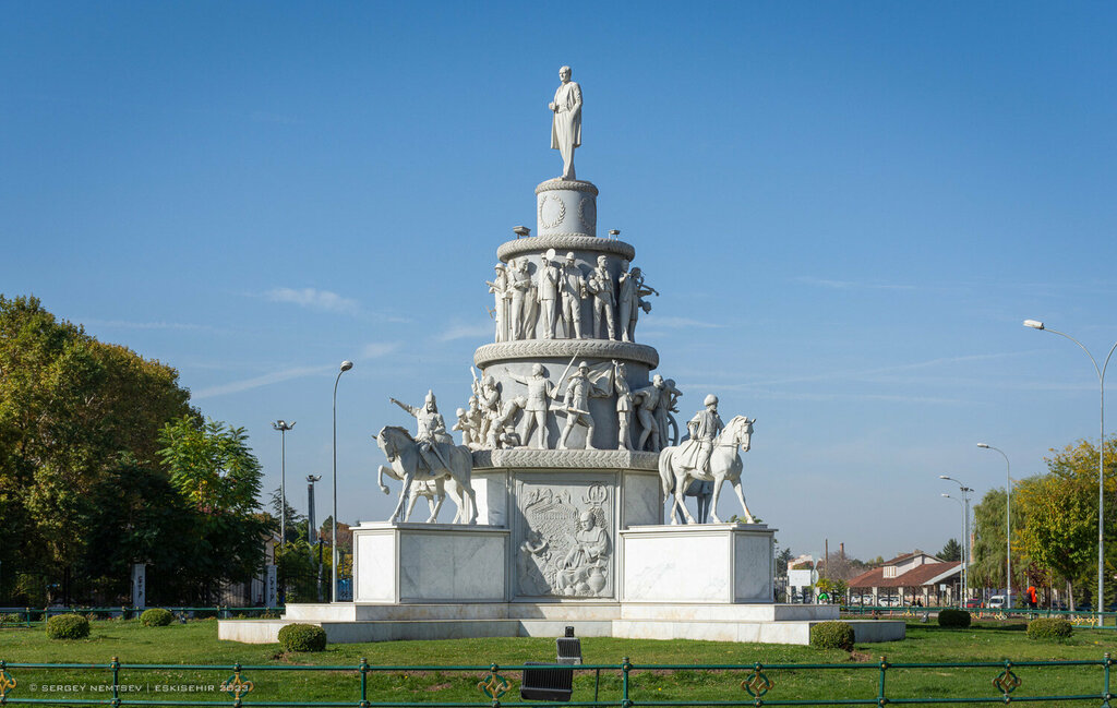 Anıt, heykel Ulus Anıtı, Eskişehir, foto