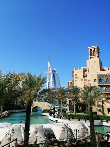 Alışveriş merkezleri Jumeirah Centre, Dubai, foto