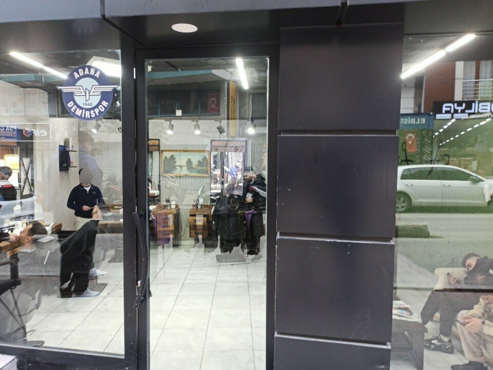 Berberler Hasan Eş Erkek Kuaförü, İstanbul, foto