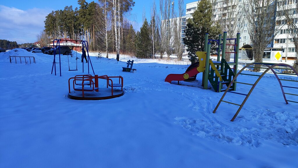 Oyun alanı Playground, Snejinsk, foto