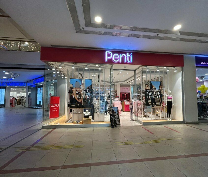 Çorap ve külotlu çorap mağazaları Penti, İstanbul, foto