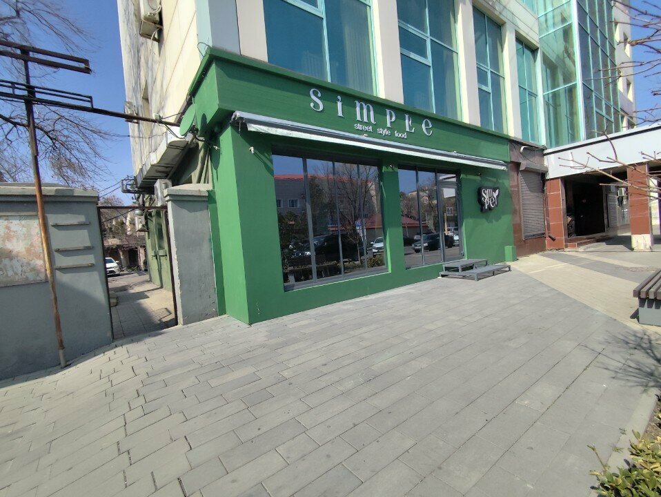Kahve dükkanları Simple, Makhachkala, foto