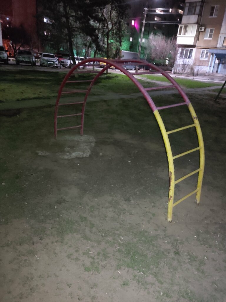 Oyun alanı Playground, Voljski, foto