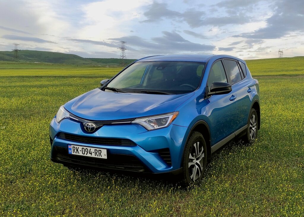 Oto kiralama LiveDrive, Tiflis, foto