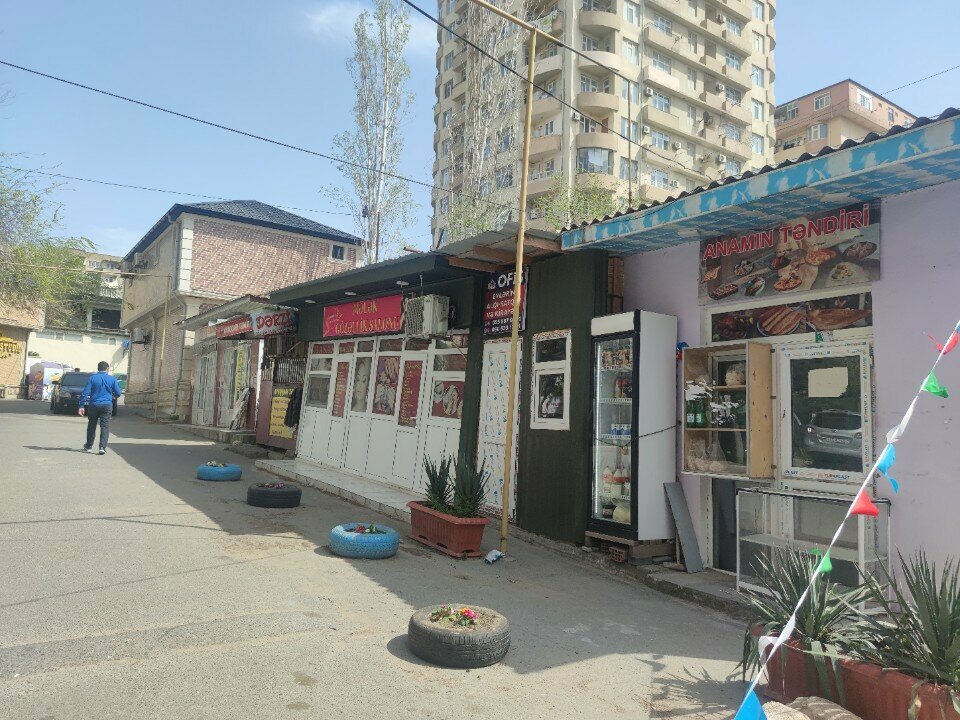 Ekmek fırını Anamın Təndiri, Bakü, foto