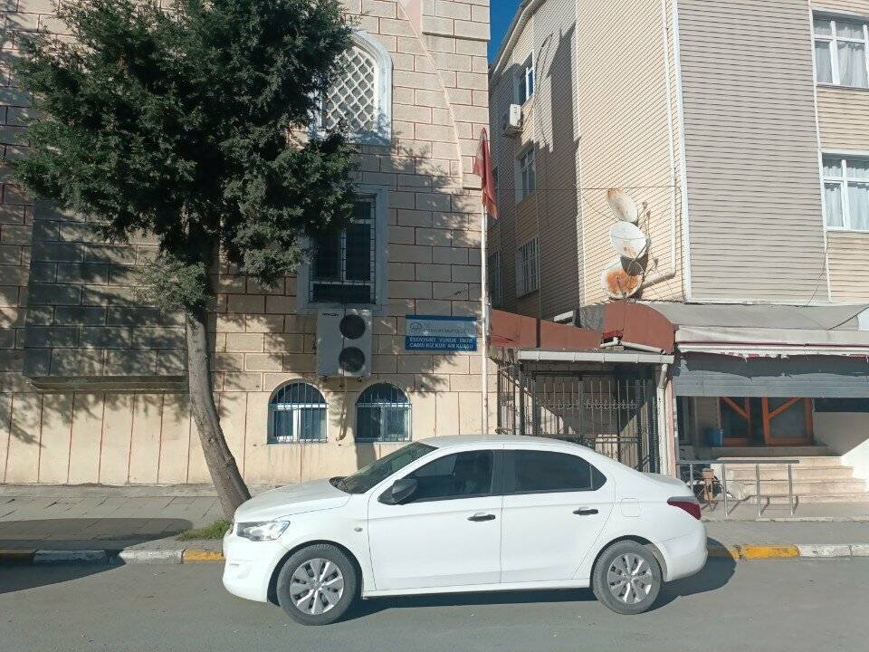 Dini kurslar Yunus Emre Cami Kız Kuran Kursu, İstanbul, foto