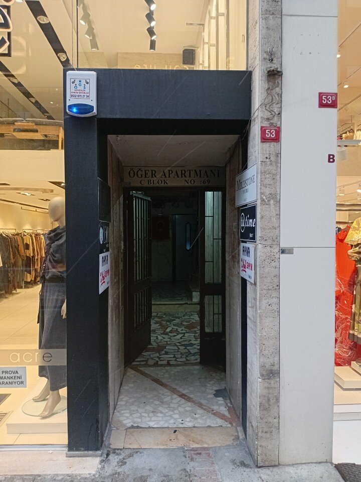 Kıyafet tamiri Ayna Ufuk Giyim, İstanbul, foto