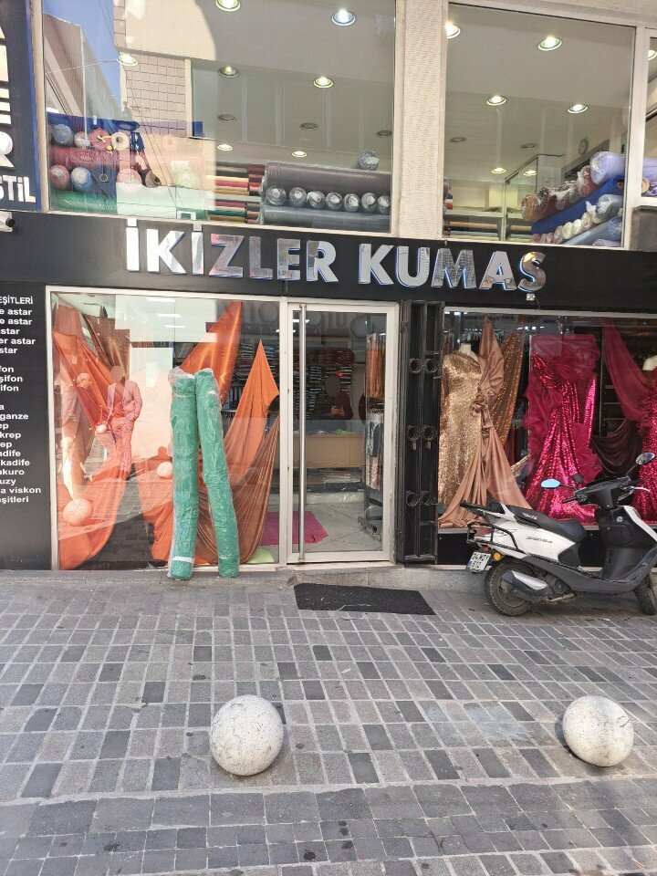 Kumaşçılar İkizler Kumaş, İstanbul, foto