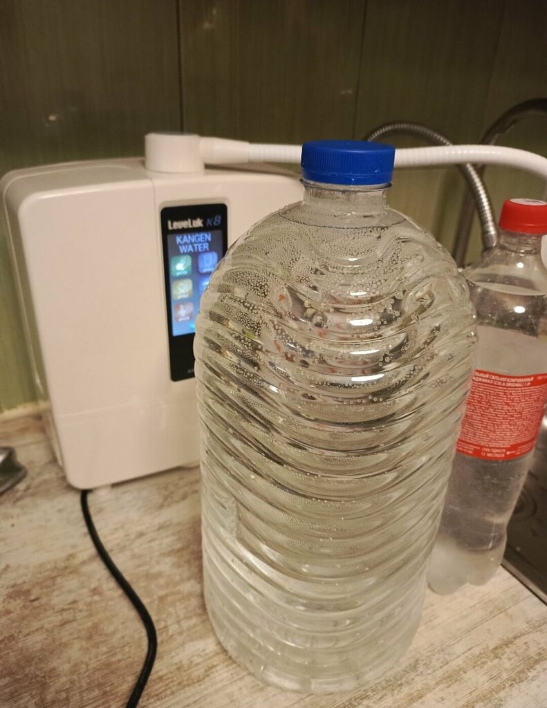 Su satışı Щелочная Вода, Saint‑Petersburg, foto