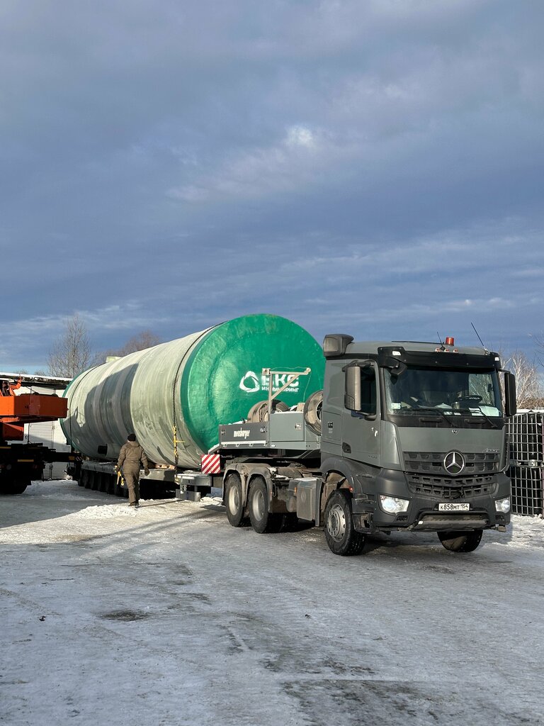 Boru tesisatı ve aksesuarları Vks Engineering, Moskova, foto