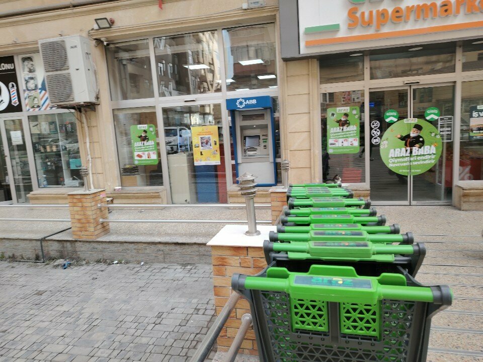 ATM'ler ABB, Bakü, foto