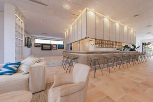 Hotel More (Islas Baleares, Paseo Tirant lo Blanc, 8), otel  Balear Adaları'ndan