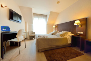 Hotel Norat Marina & SPA (Galicia, Pontevedra, O Grove, Calle Peralto A, 24), otel