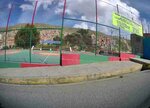 Villa De Las Nieves (Department of La Paz, Provincia Murillo, La Paz, Periferica, Avenida Rev. Padre Luis Espinal Camps), spor alanı  La Paz'dan
