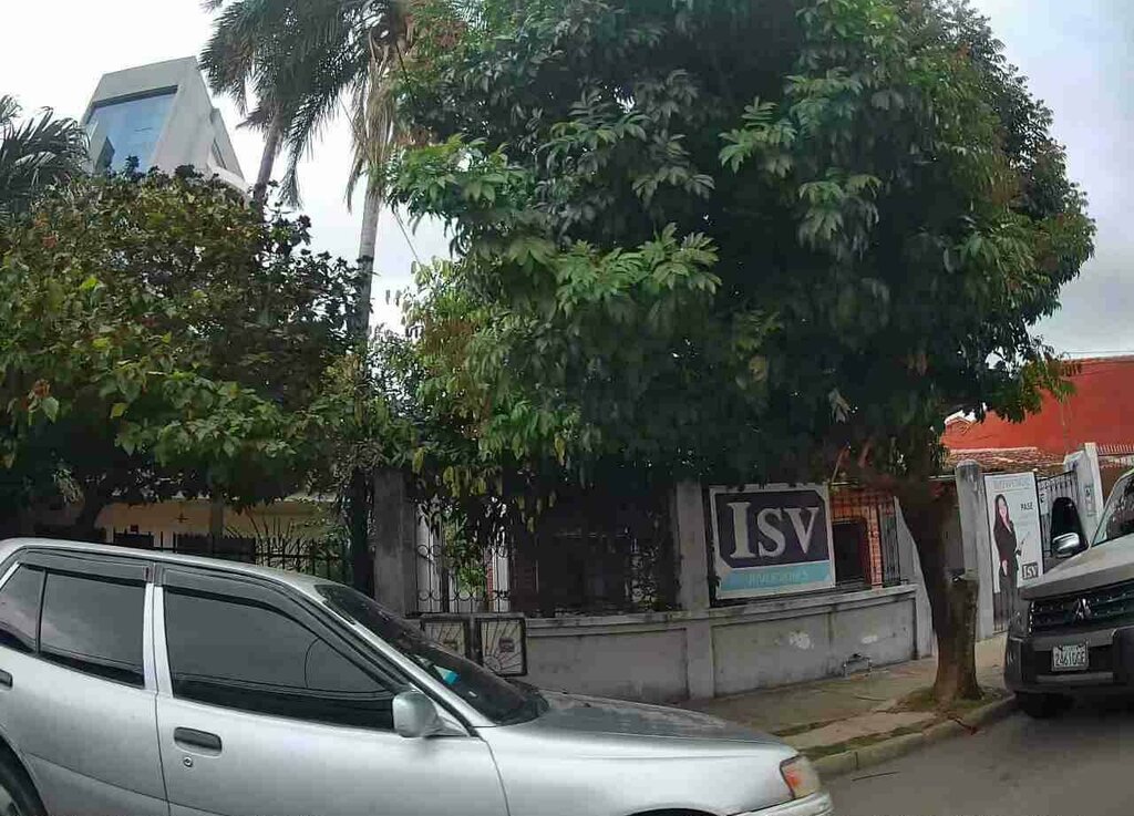 Elektronik eşya mağazaları Isv Accesorio, Santa‑Krus, foto
