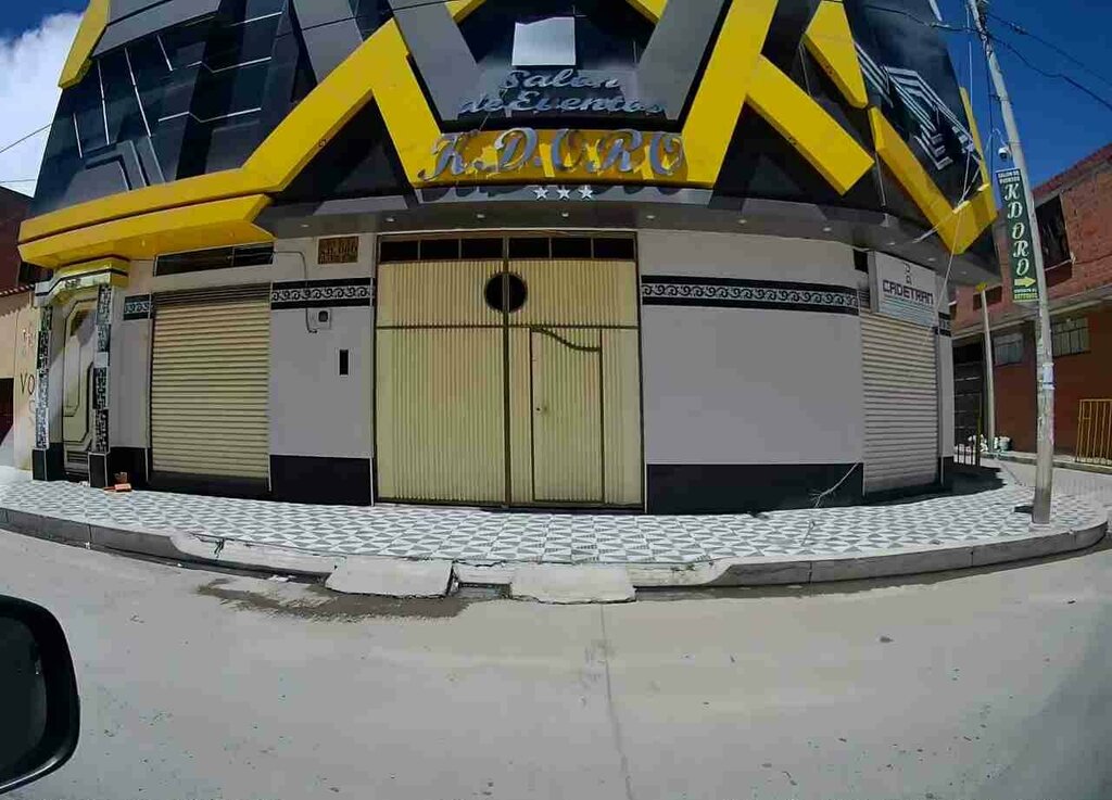 Kutlama sunucuları K. D. O. R. O Event Hall, El Alto, foto