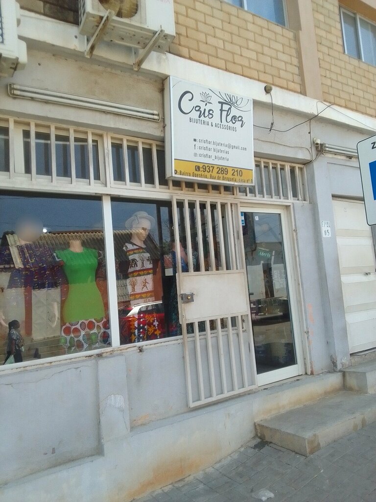 Dış giyim mağazası Cris flores, Loanda, foto