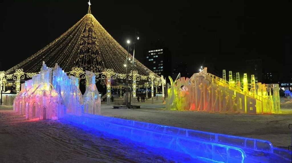 Kış ürünleri Ледовый городок, Nijni Tagil, foto