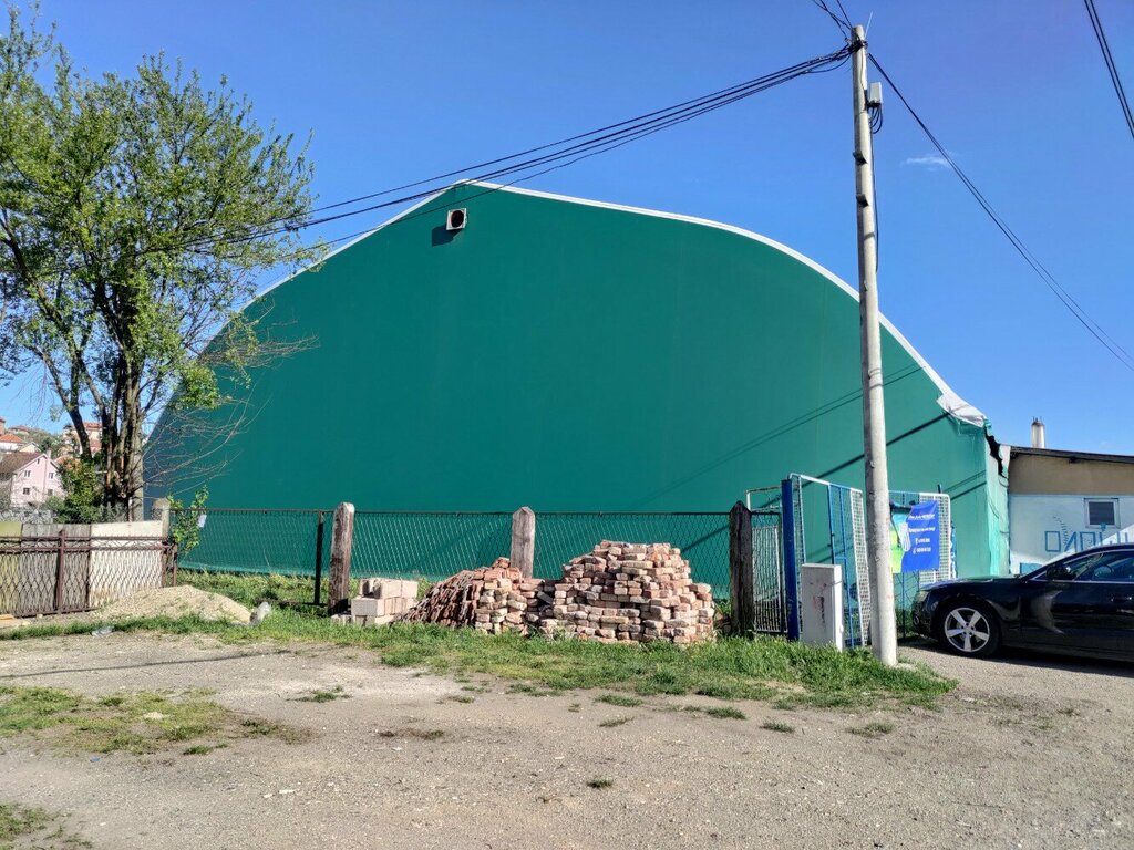 Stadyum Fk Resnik, Belgrad, foto